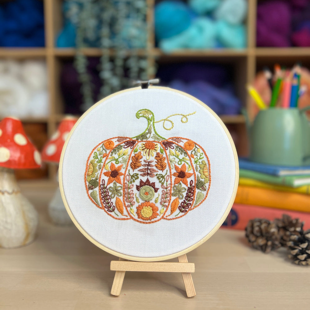 Otters in a Hoop Needle Felt Craft Kit | The Crafty Kit Company
